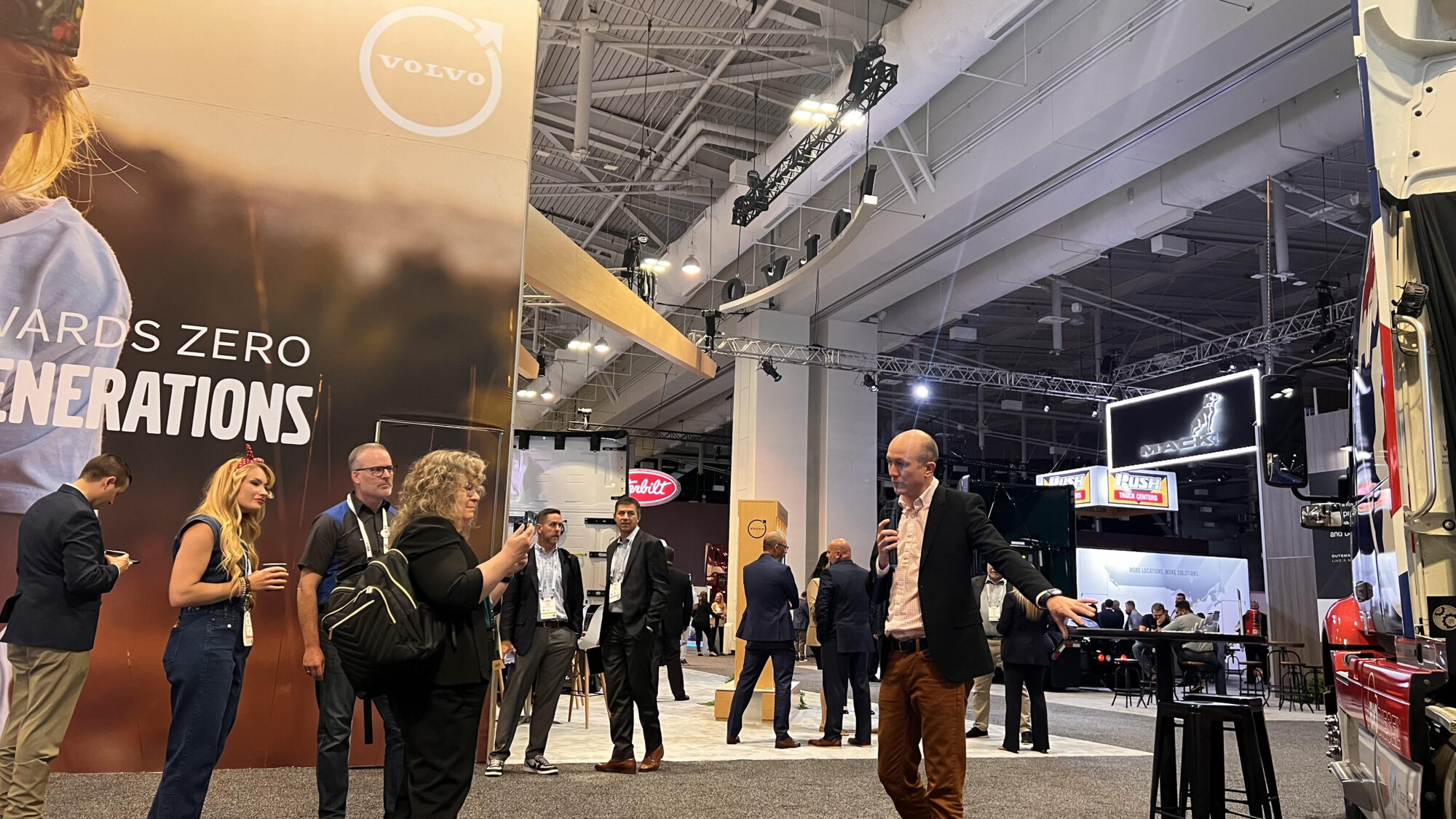 Optimus Technologies Unveils New Low-Carbon Demo Truck Program ...